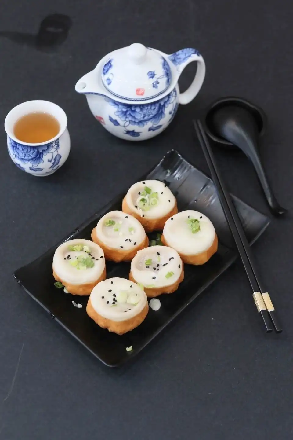 Hon’s Wun-Tun House洪記面家 has served the noodle lovers in San Francisco ...